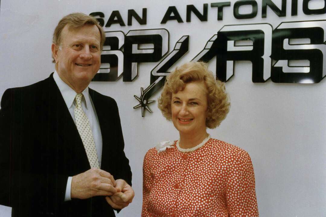 ‘Red’ McCombs family rejoins San Antonio Spurs ownership group