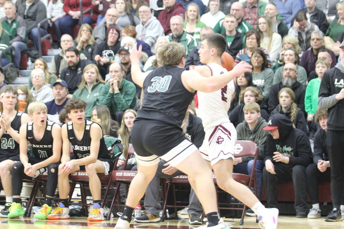 Elkton-Pigeon-Bay Port keeps GTW title hopes alive with Cass City win