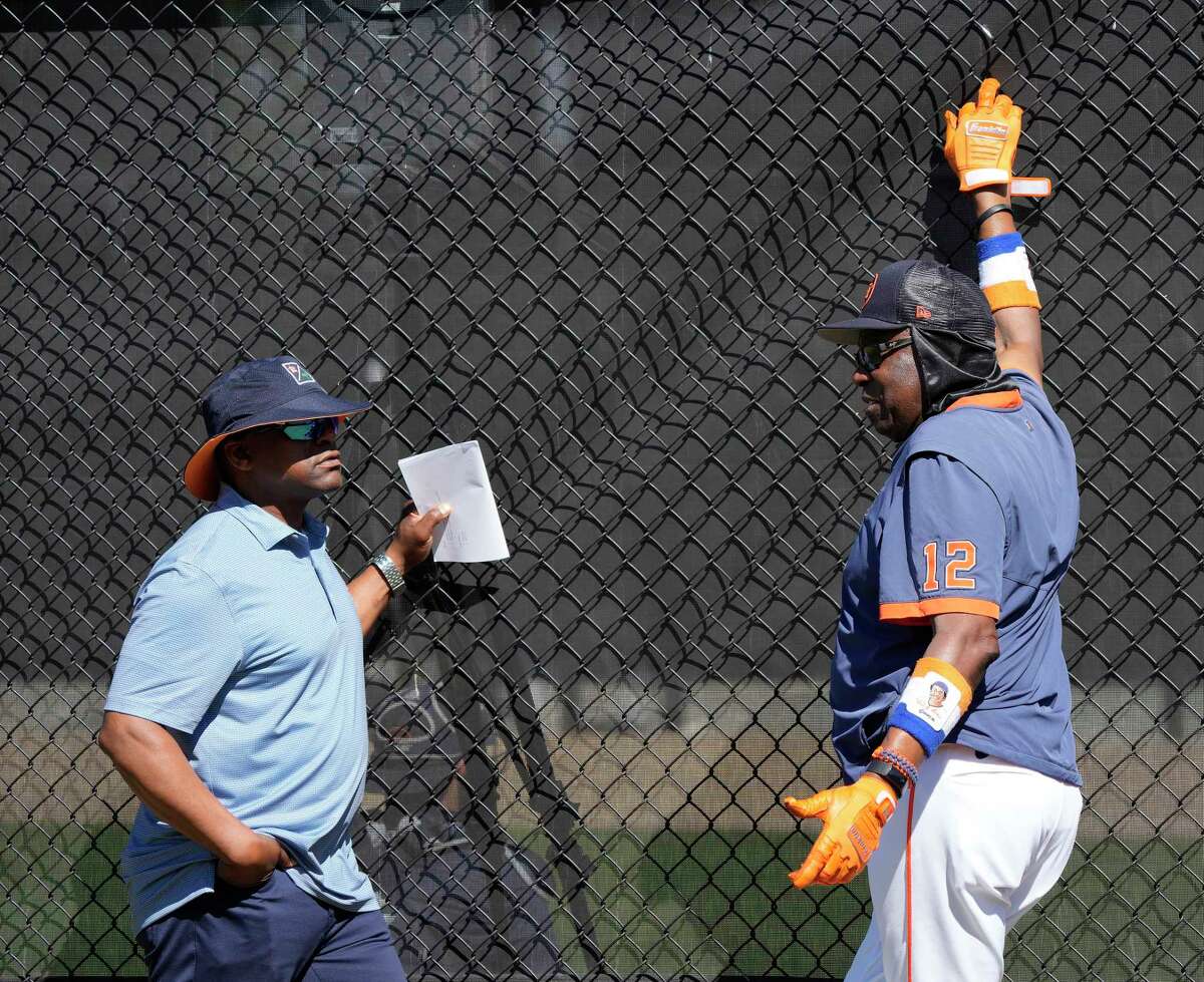 Houston Astros get first look at MLB's new pitch clock