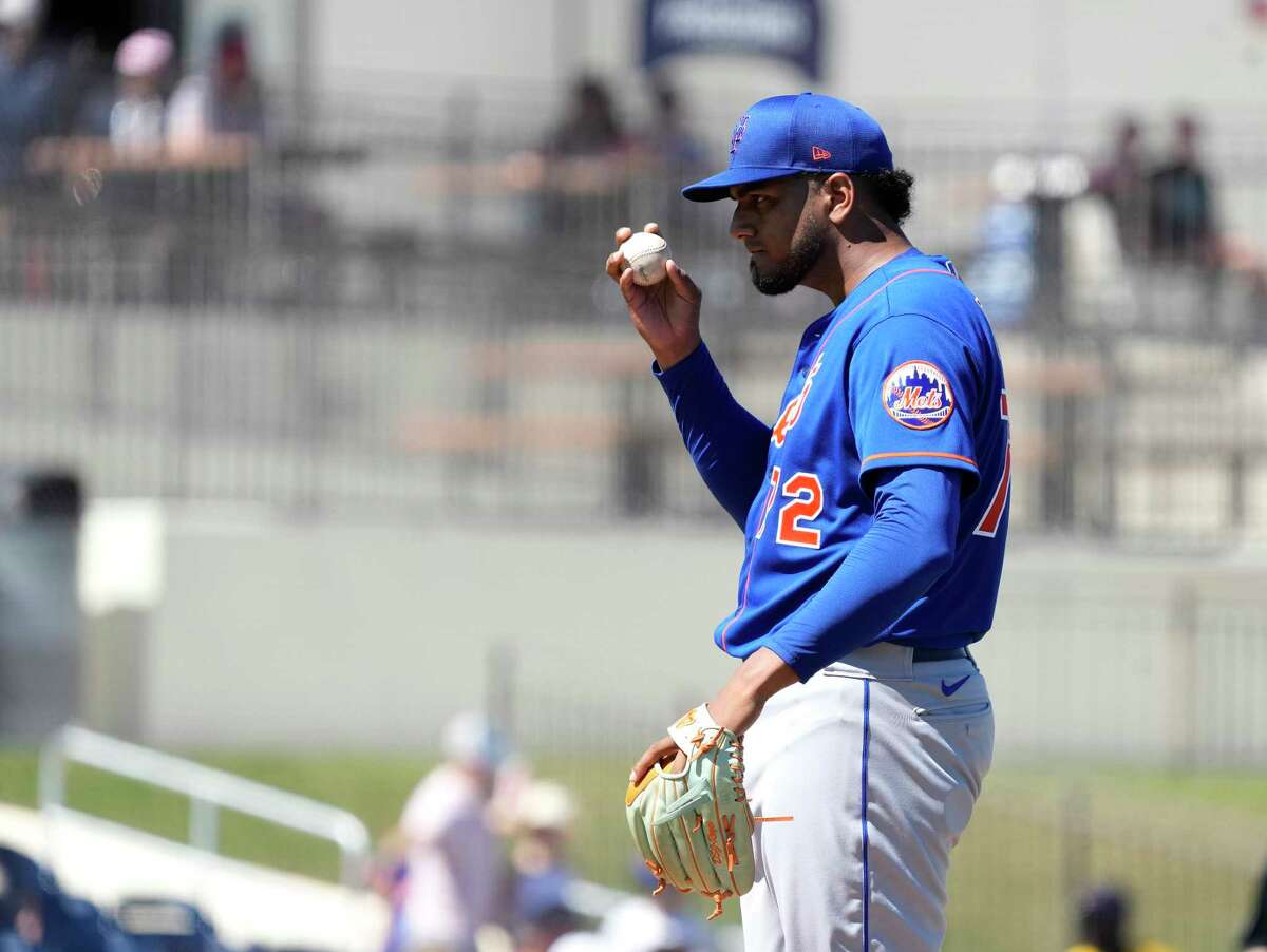 Houston Astros get first look at MLB's new pitch clock
