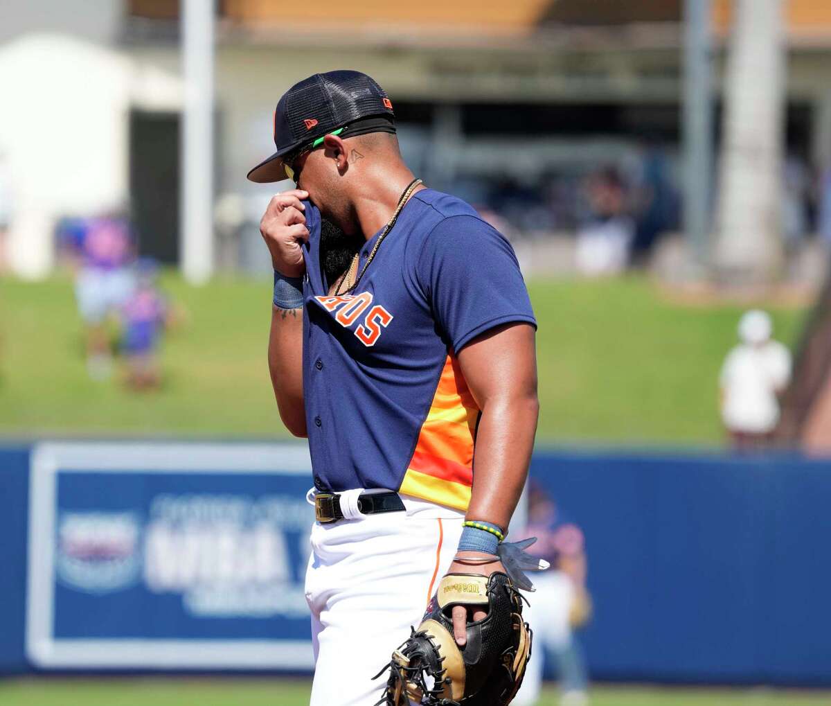 Houston Astros get first look at MLB's new pitch clock