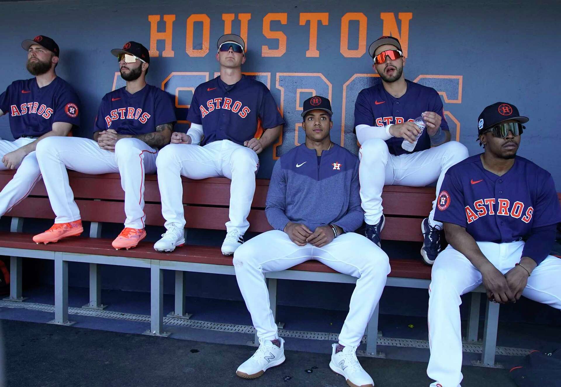 Houston Astros get first look at MLB's new pitch clock