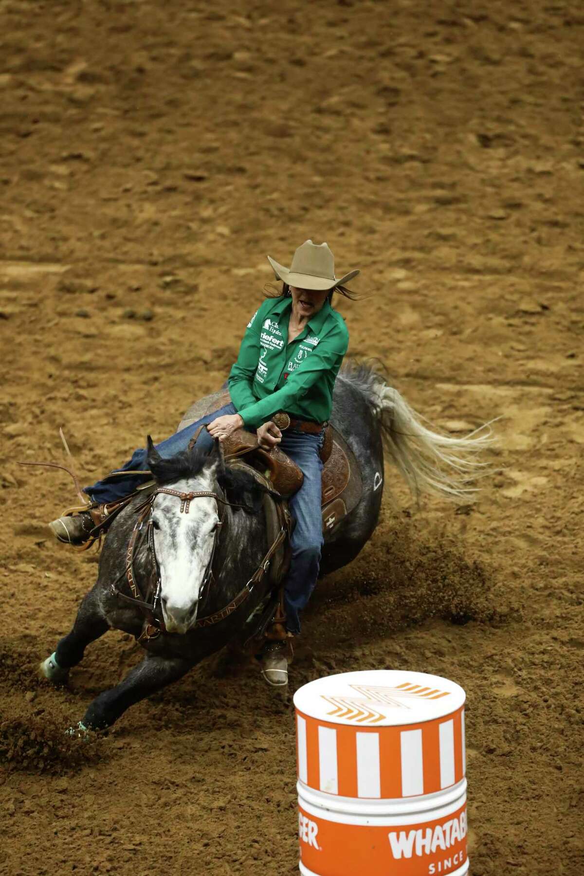 Tall in the saddle: Stetson Wright wins saddle bronc competition at San ...