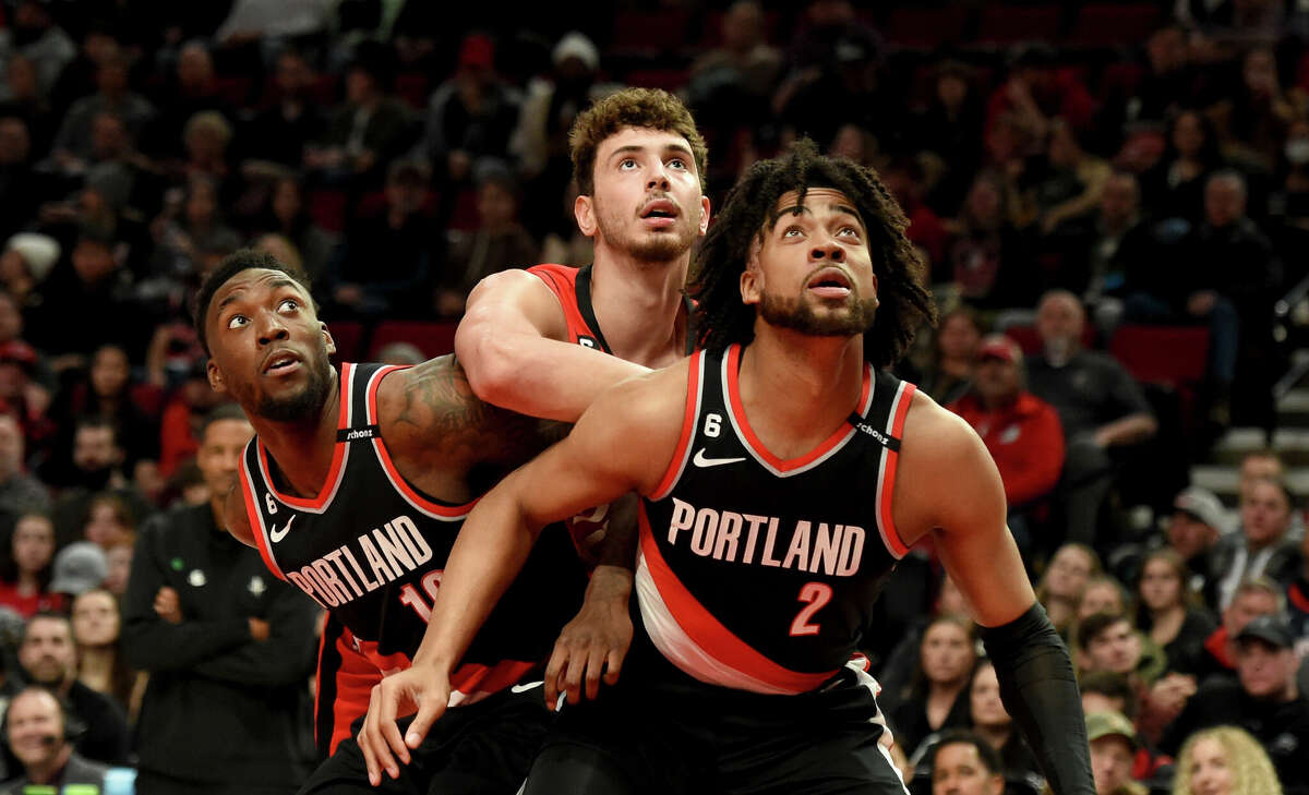 Houston Rockets: Defense gets ripped apart by Damian Lillard
