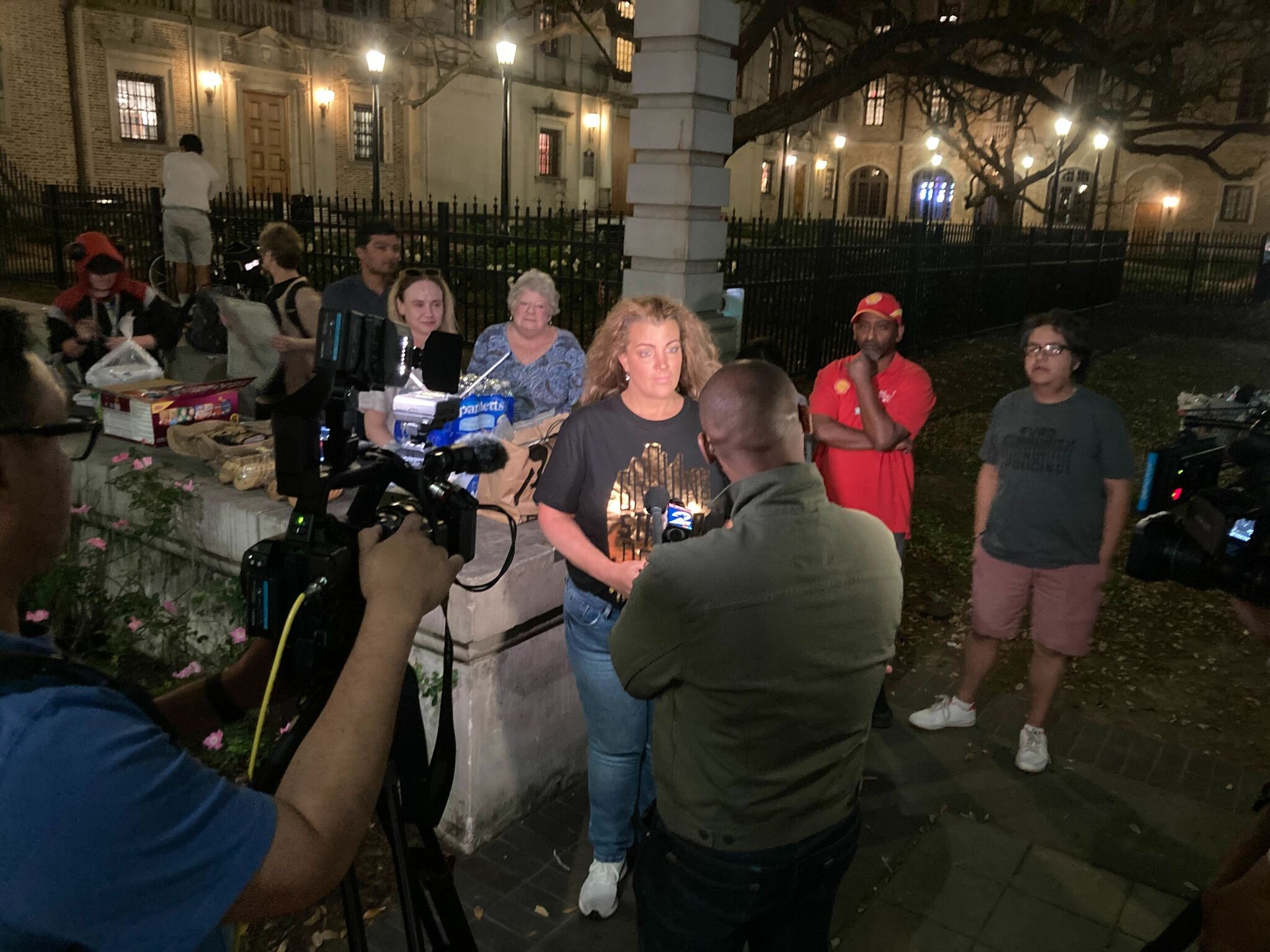 Food Not Bombs objects to warning to move food handouts from library