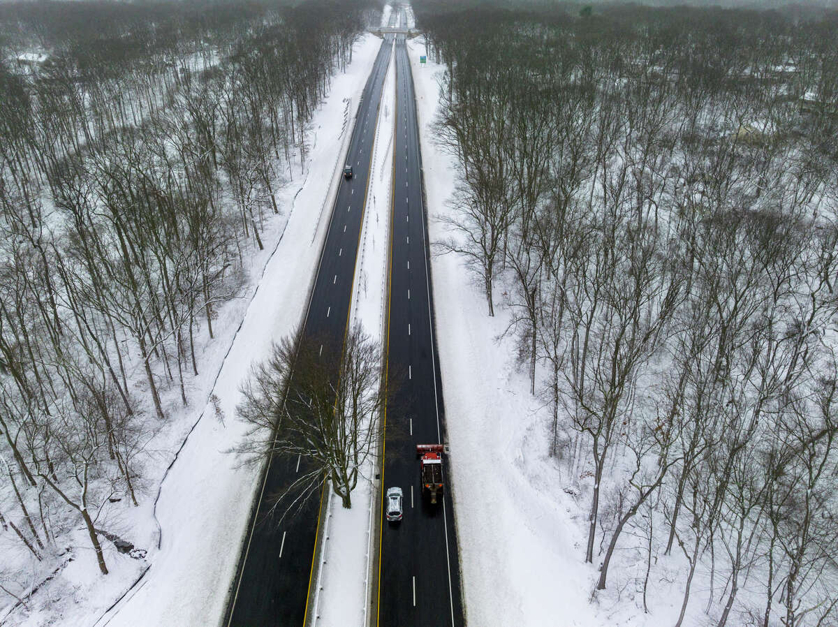 Connecticut digs out after first big snowfall of season