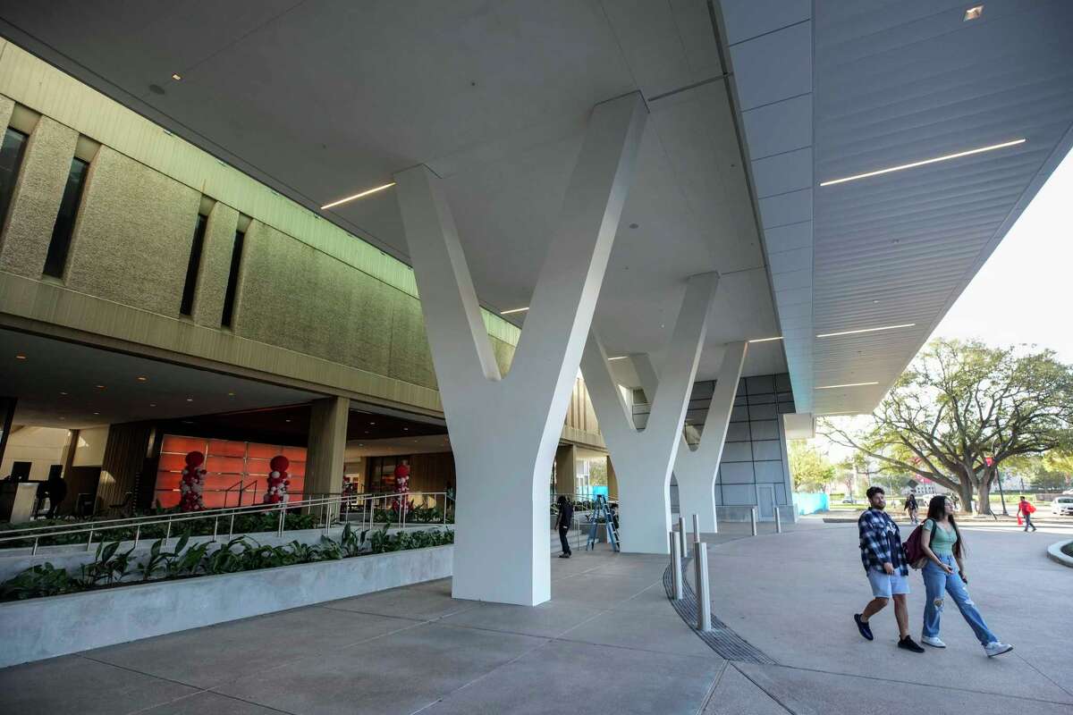 University of Houston Hilton College opens new tower, renovated spaces