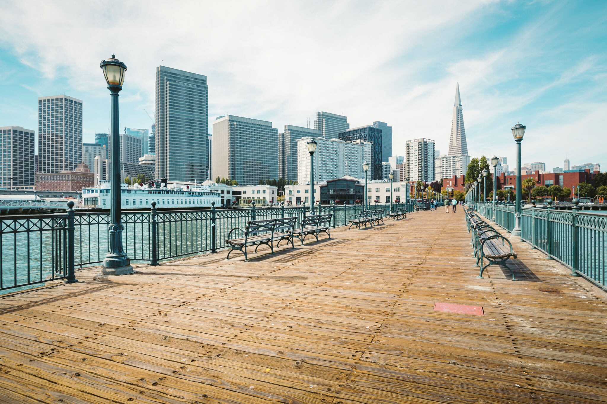 Man shot dead near San Francisco Ferry Building