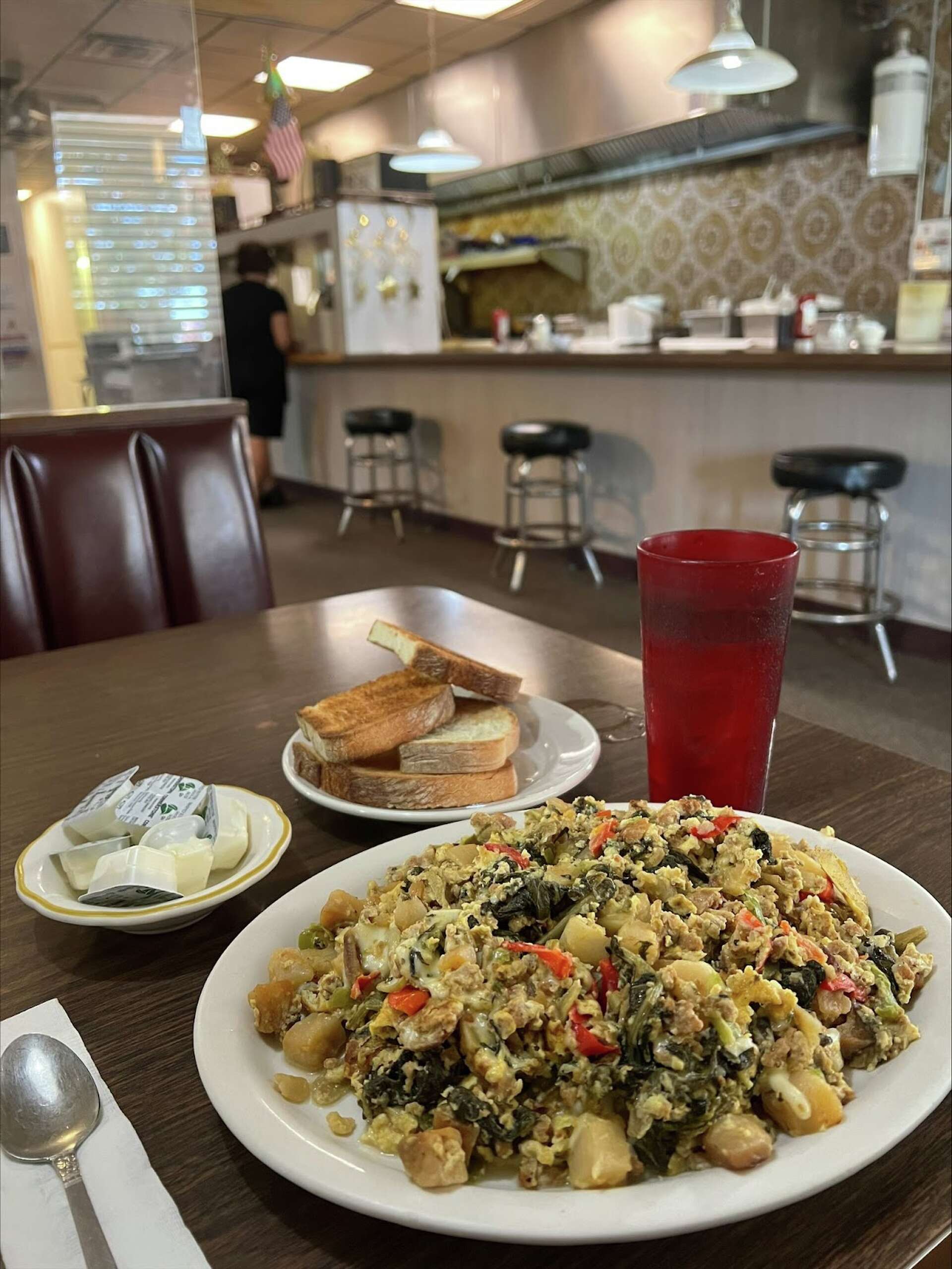 Restaurant tour of Utica highlights