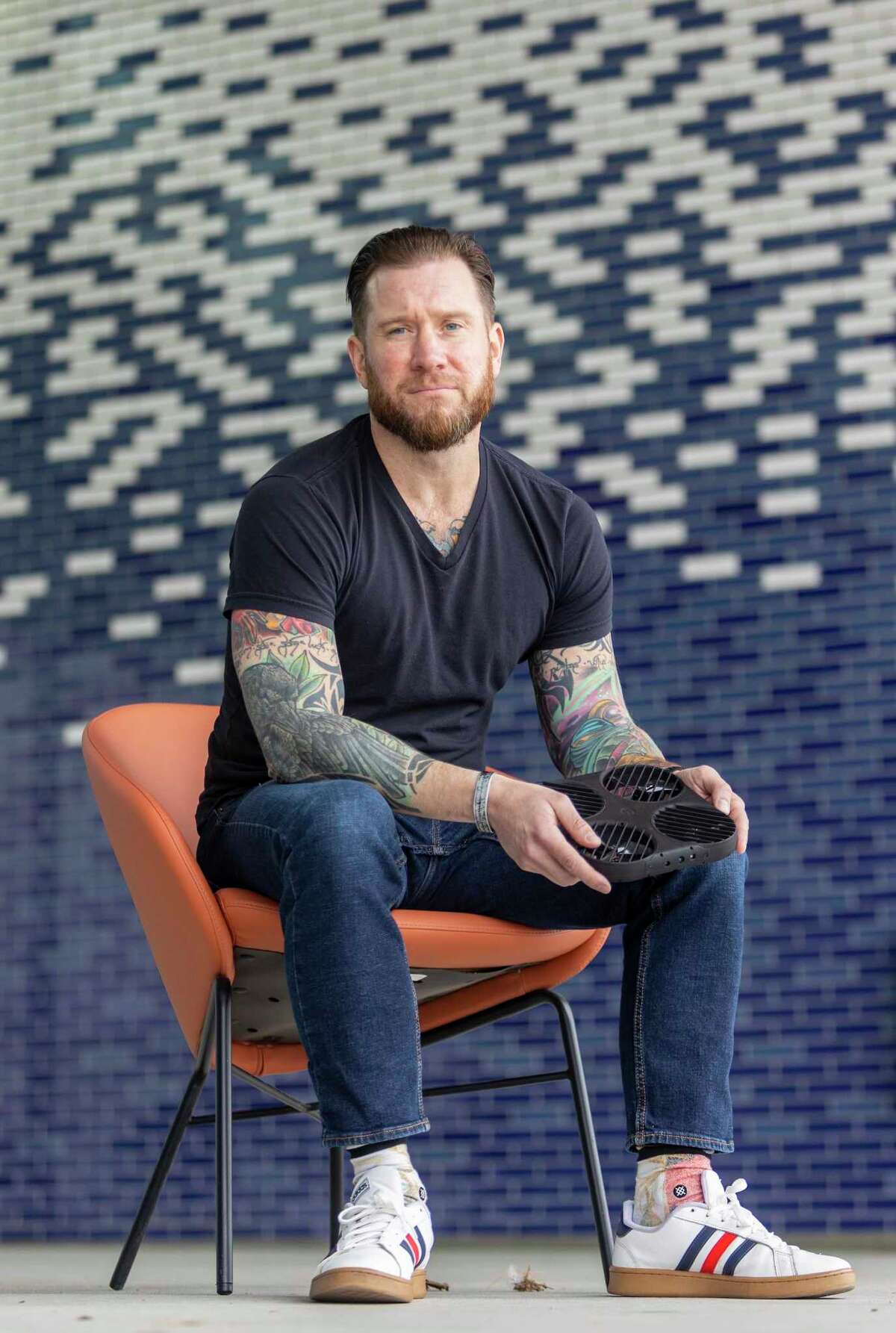 Darkhive wins another DOD contract, sets move to a new San Antonio HQ