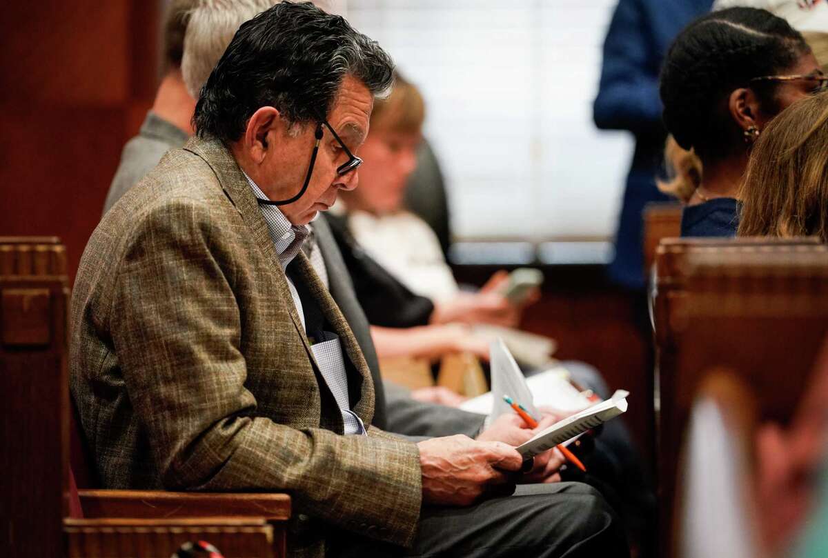 Pappas temporarily pulls lawsuit on Hobby contract for more evidence