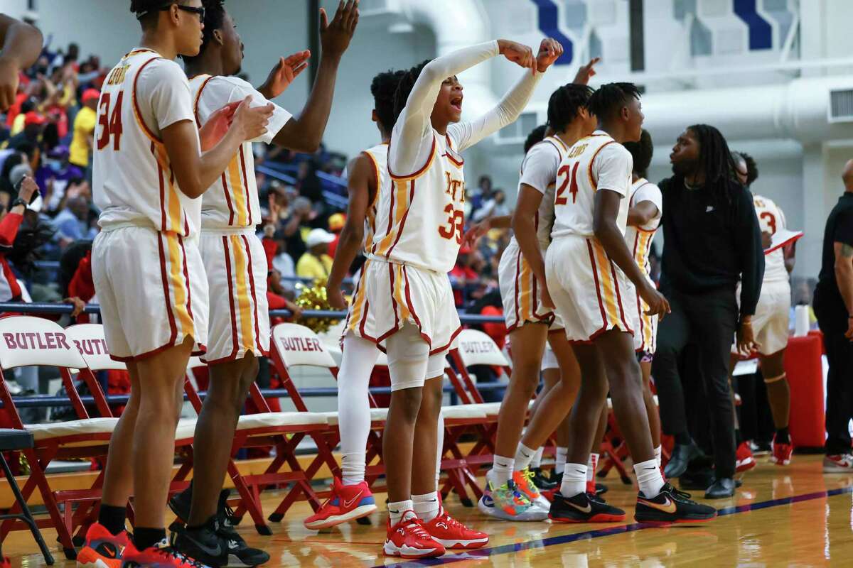 Houston boys basketball: Washington tops Yates, returns to regional