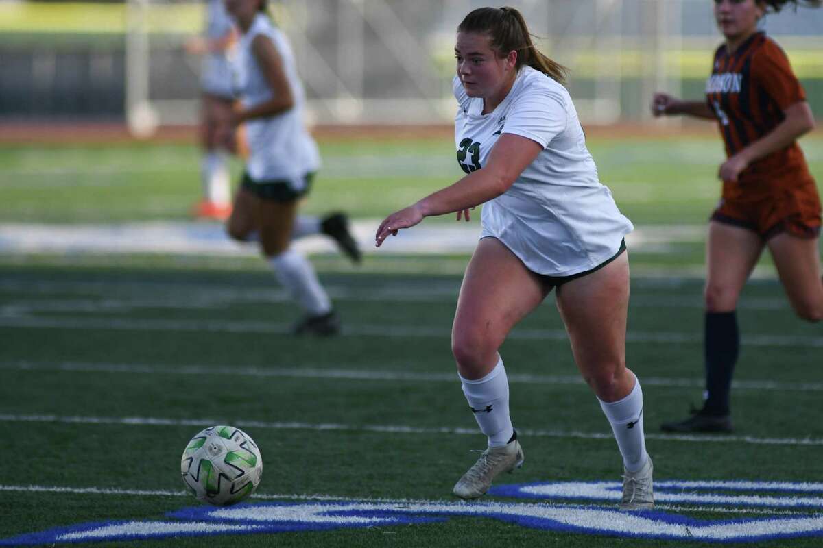 Girls soccer: Reagan blanks Madison 6-0 for Senior Night win