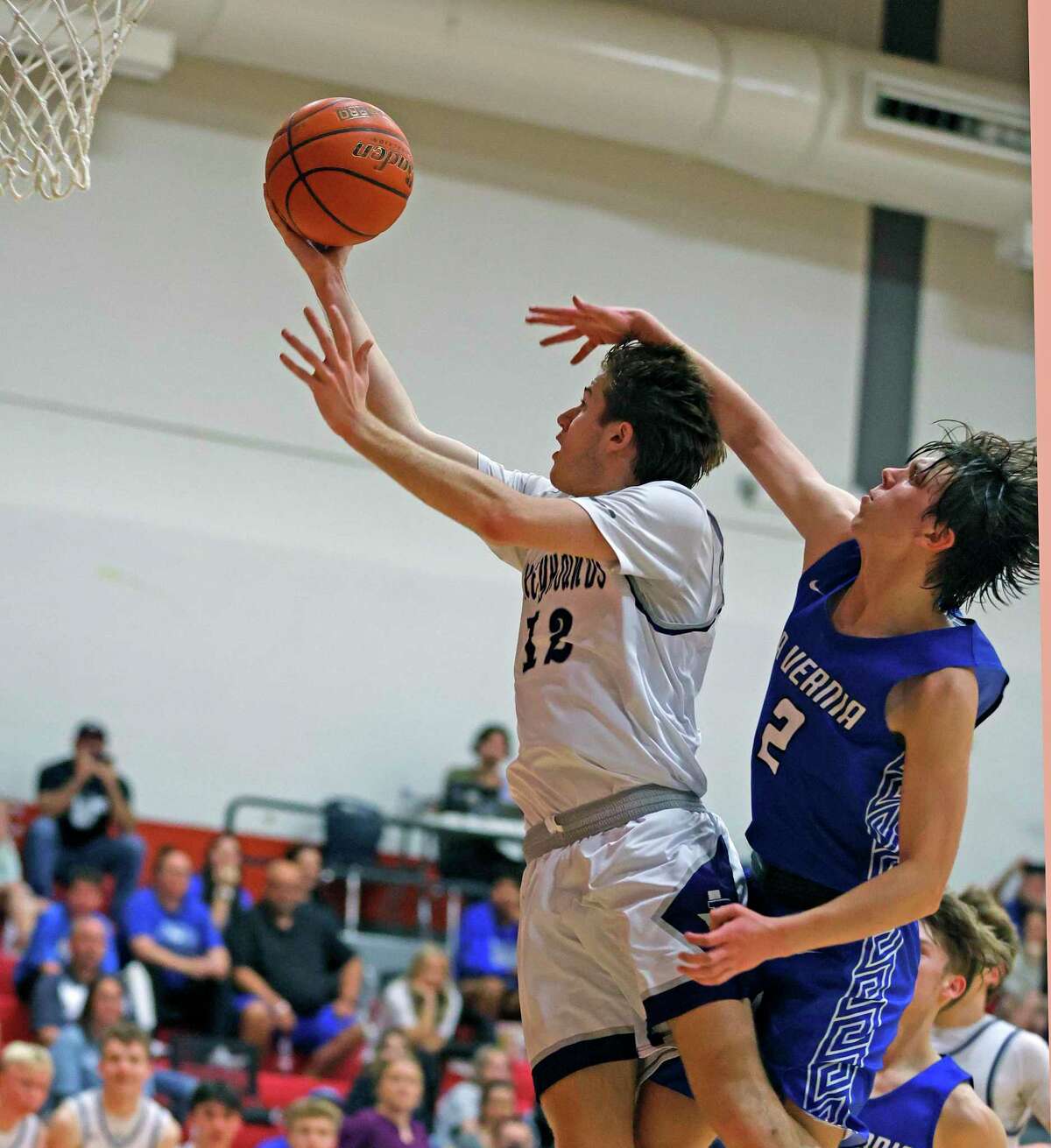 Boys basketball: Boerne rides hot start, stiff defense to regional ...