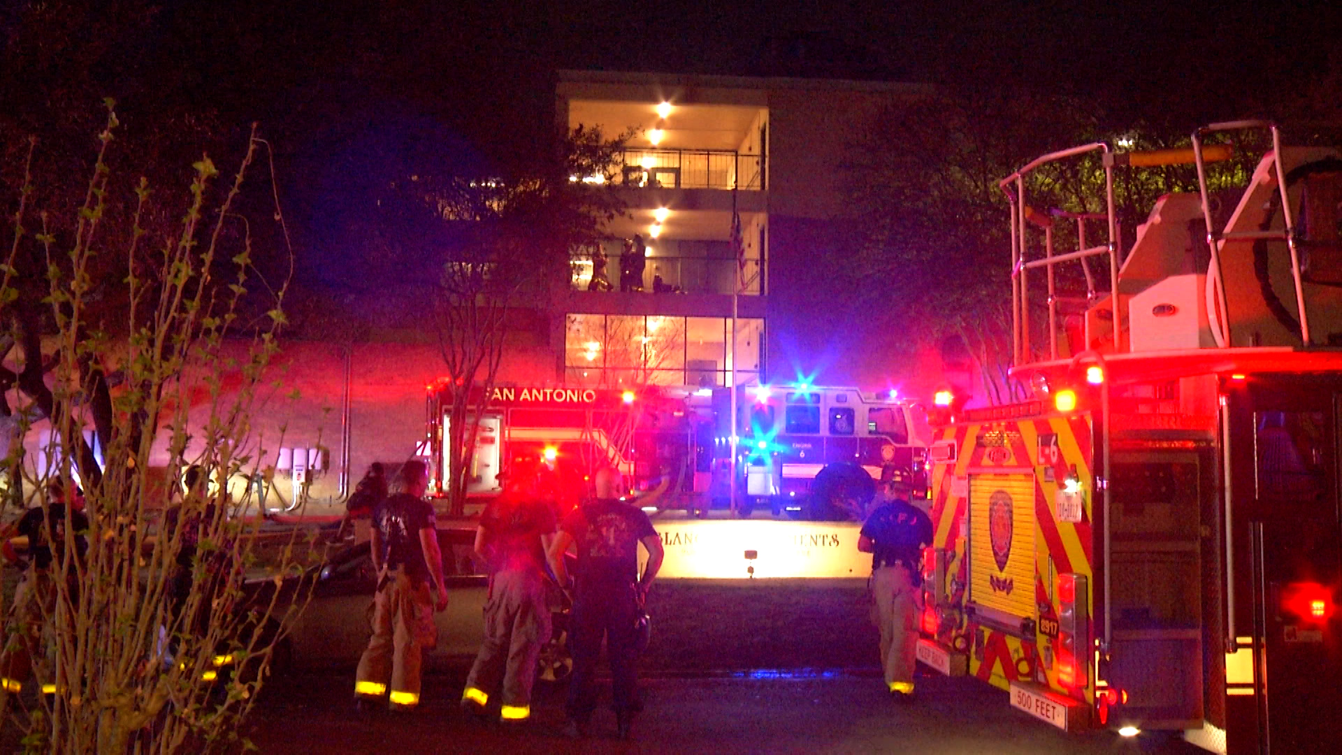 San Antonio apartment fire leaves two in critical condition