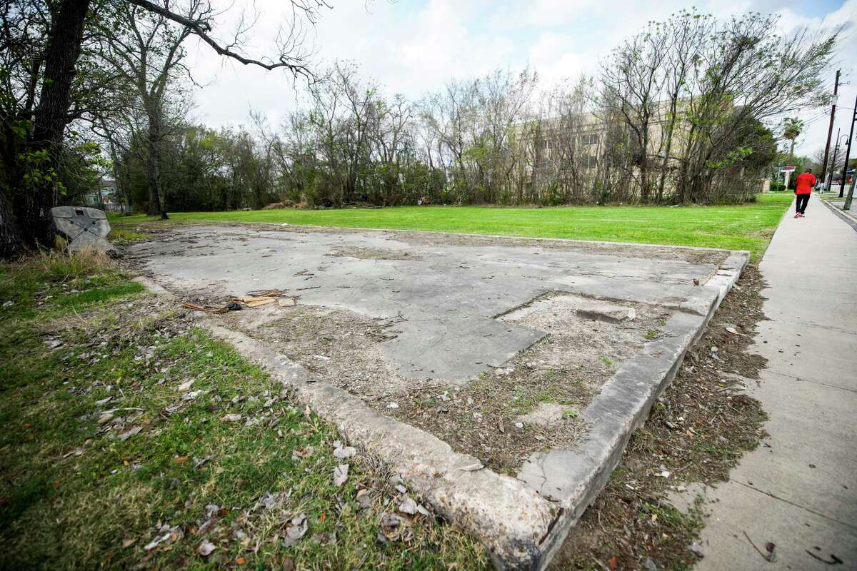 Houston Housing Authority votes to purchase 45 Third Ward properties