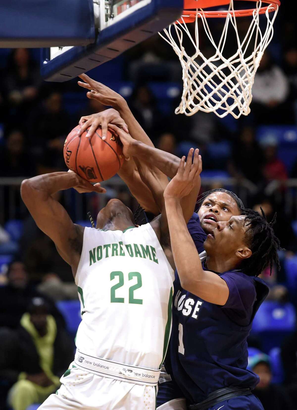 Notre Dame-West Haven wins second straight SCC basketball title.