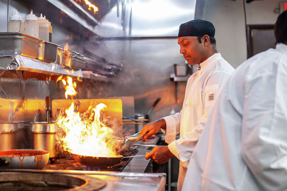 Indian restaurant Idli Dosa expands into Central Michigan University