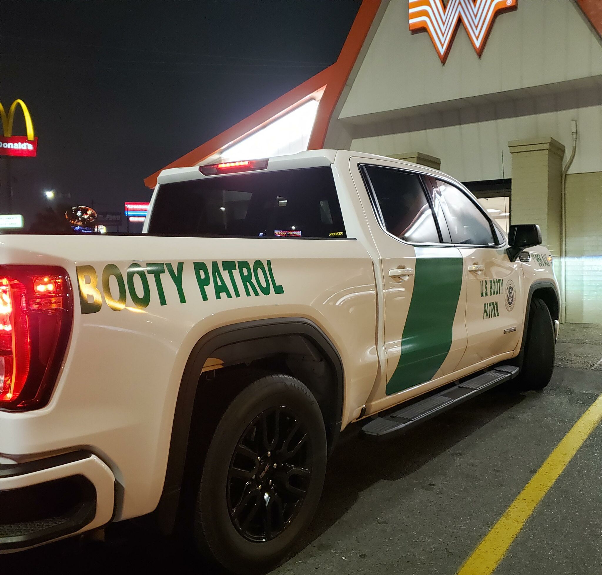 South Texas residents spot 'U.S. Booty Patrol' at Whataburger