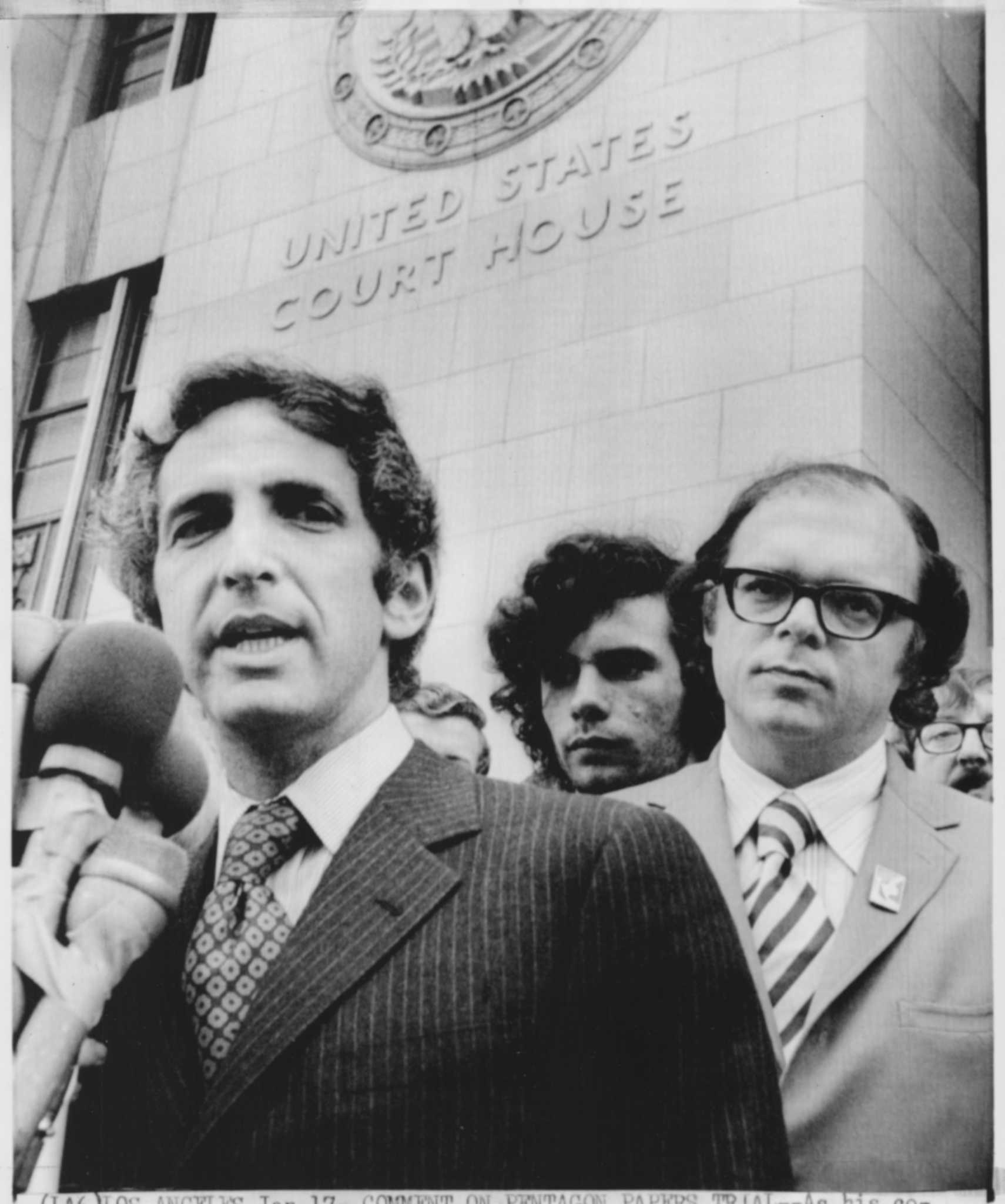 Daniel Ellsberg, leaker of Pentagon Papers, dies at 92