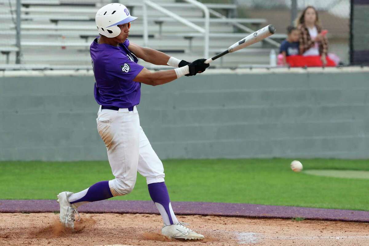 Grand Oaks splits, suffers first loss of season at Ferrell Classic