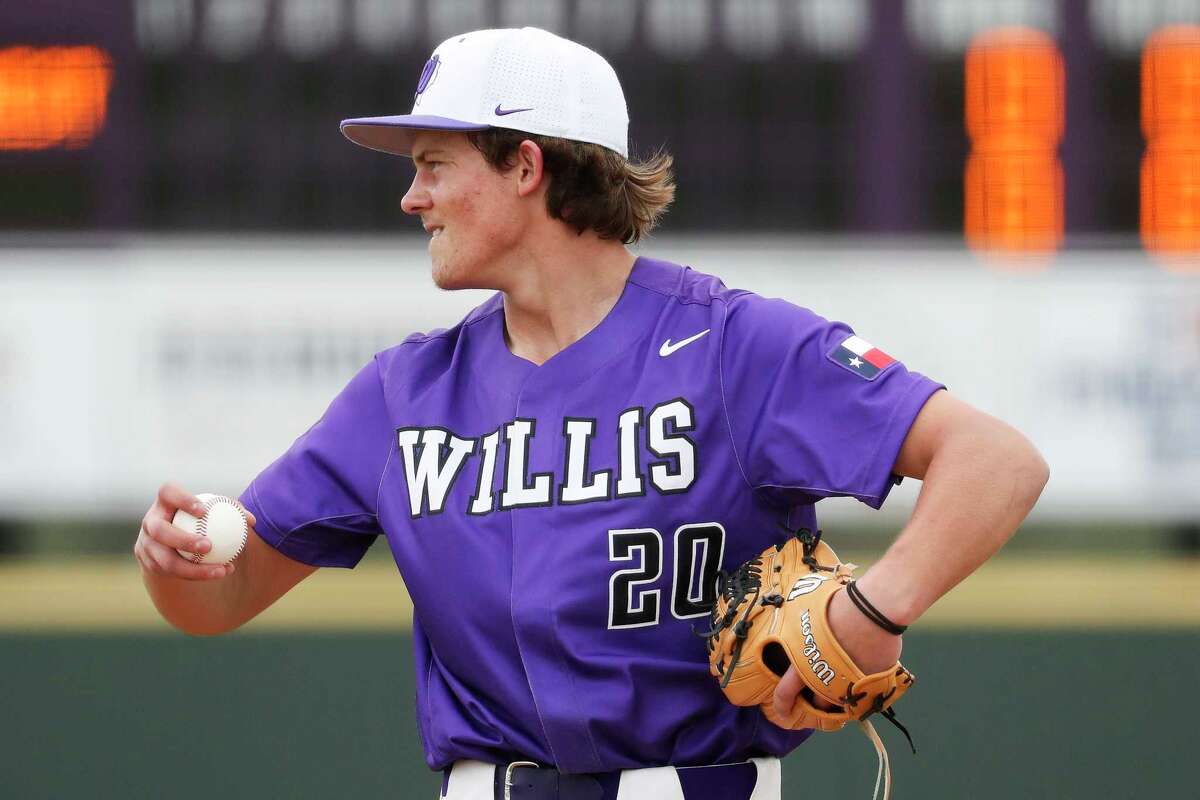 Grand Oaks splits, suffers first loss of season at Ferrell Classic