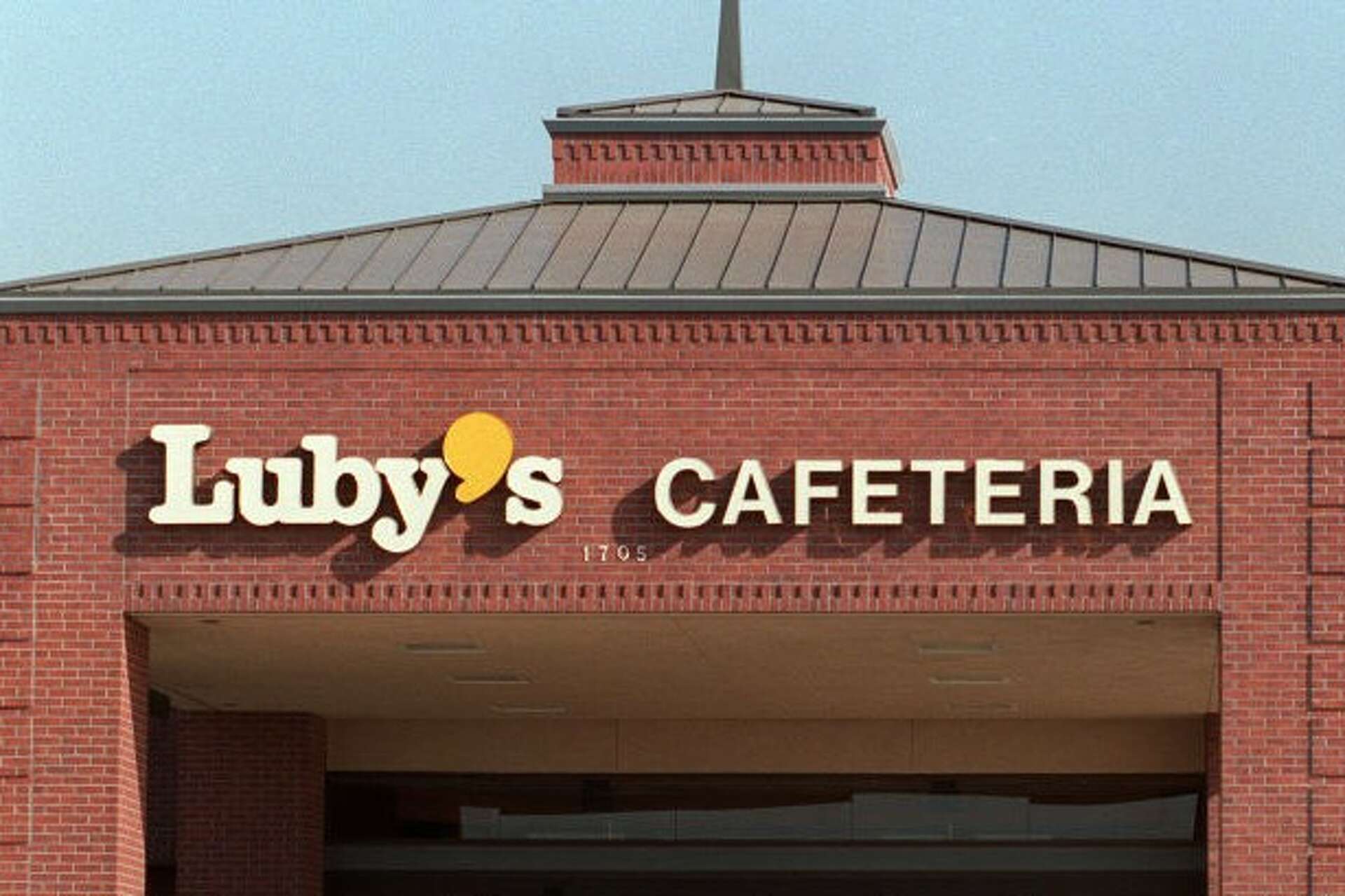 Texas restaurant posts funny message on sign broken in car crash