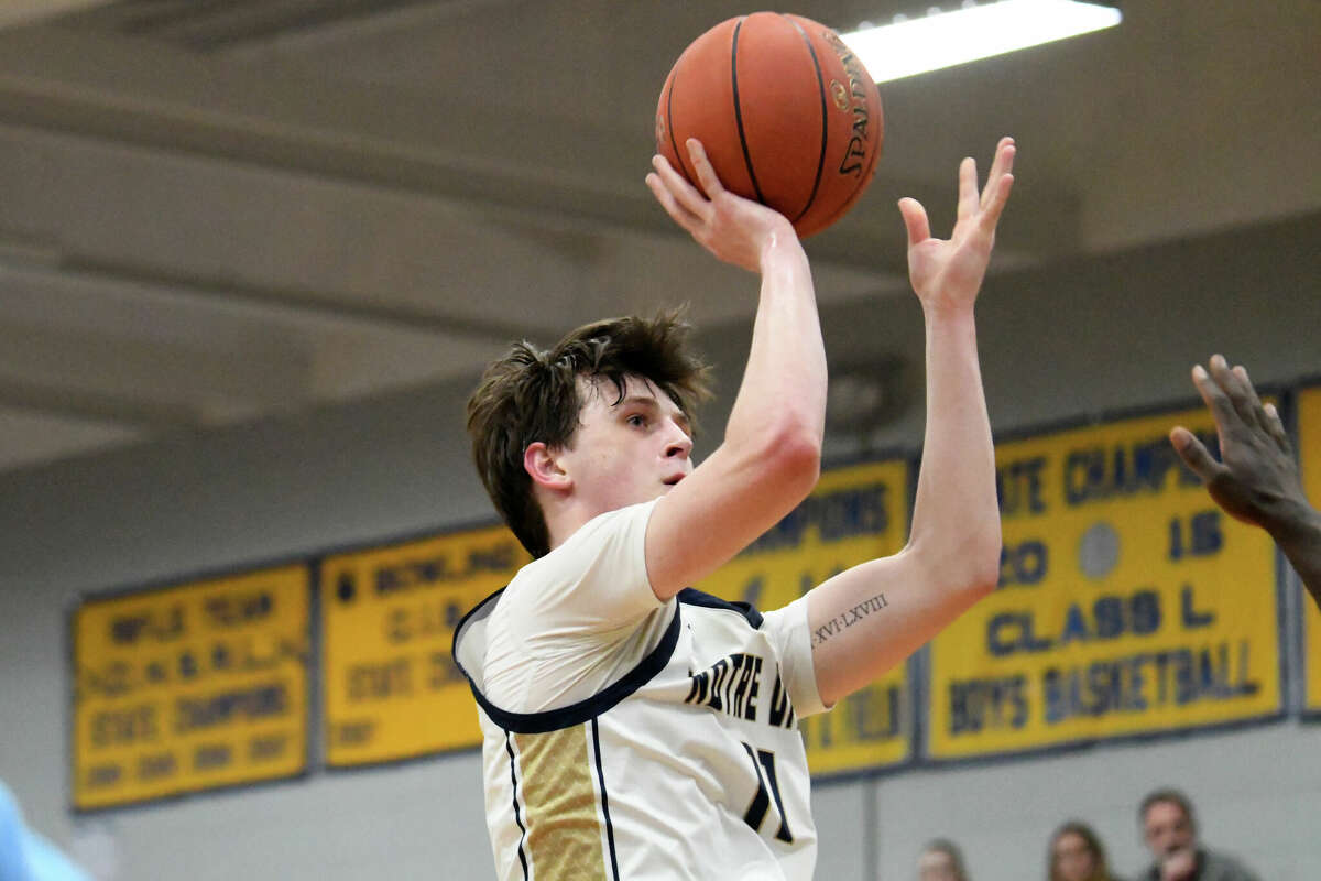 Kolbe Cathedral vs. ND Fairfield SWC boys basketball tournament