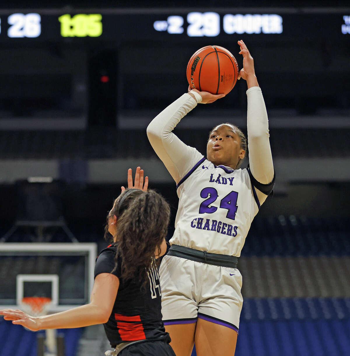 Lubbock Cooper pulls away from Fulshear in 5A state semifinal