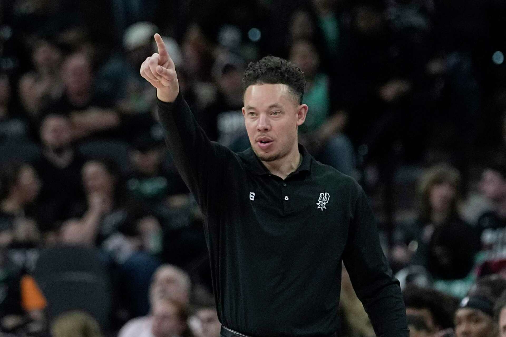 Back in Bay Area, Spurs assistant Johnson reflects on days at Stanford