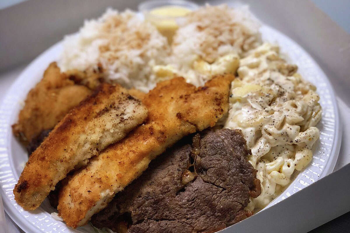 'Cult following': Guy Fieri sent crowds to Hawaii plate lunch spot