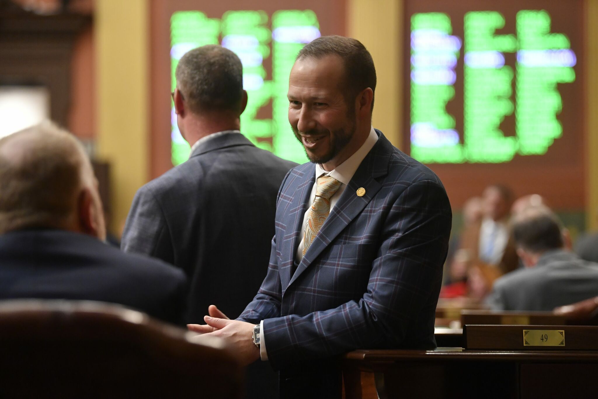 Liberal Wisconsin Supreme Court candidate raises 10 times more than ...