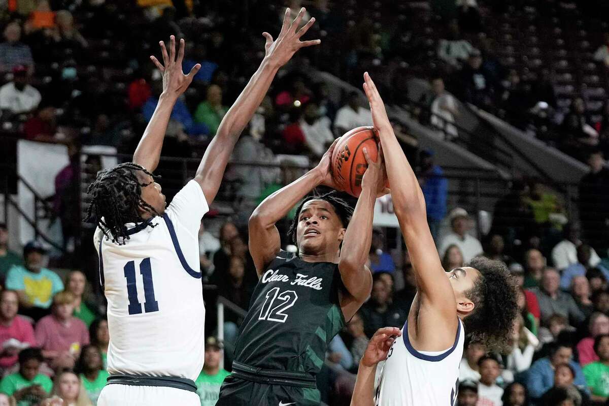 Clear Falls Knights beat Seven Lakes Spartans in regional semifinal