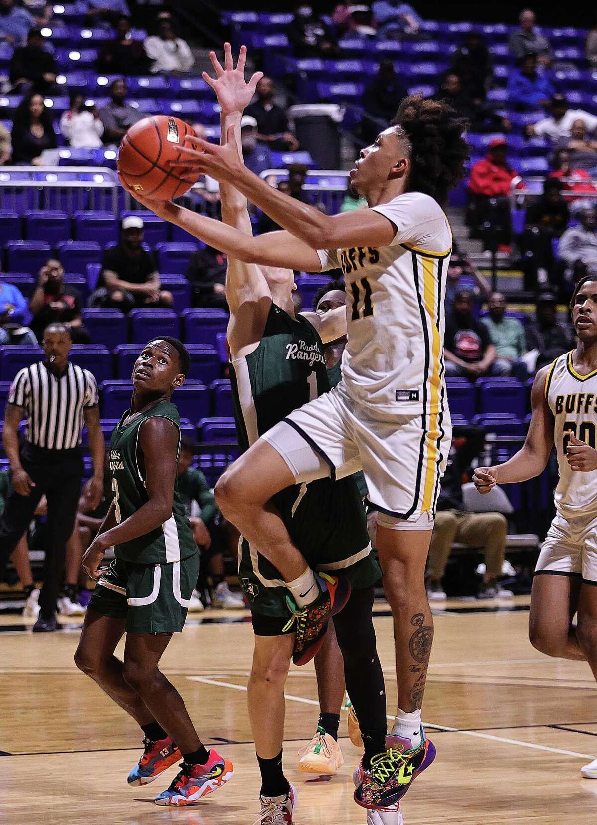 Fort Bend Marshall Buffalos top Rudder Rangers for playoff win