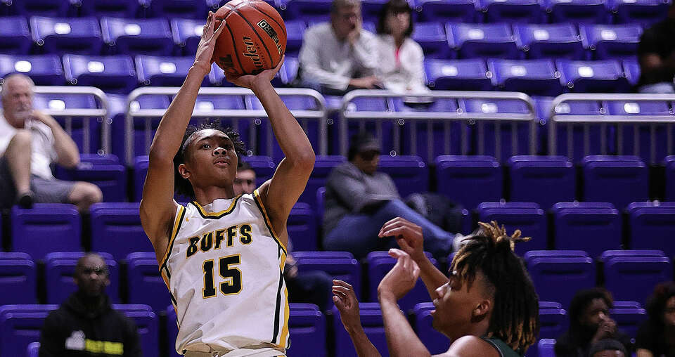 Fort Bend Marshall Buffalos top Rudder Rangers for playoff win