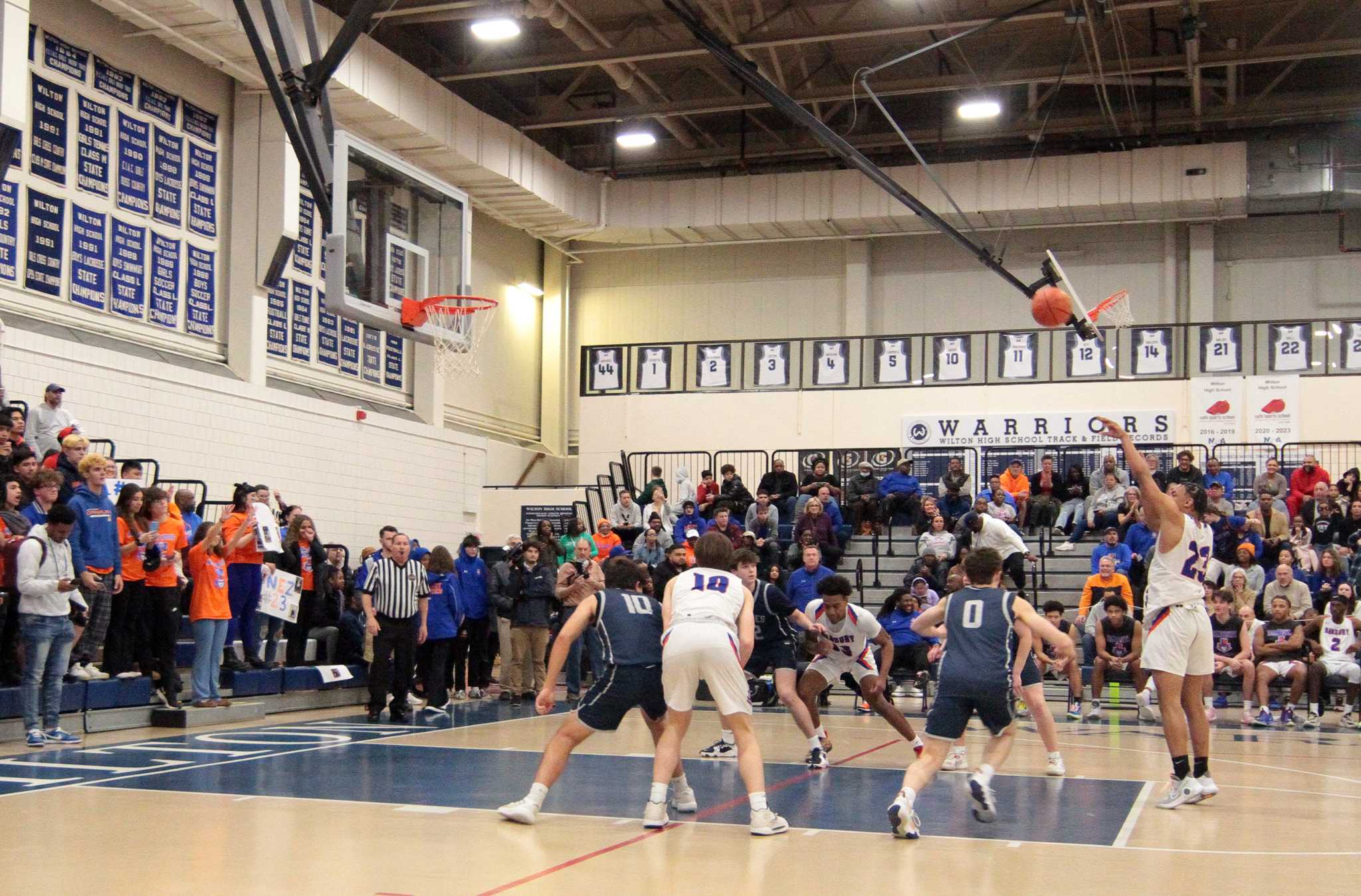 CT basketball coaches applaud new foul rule for improving flow of game