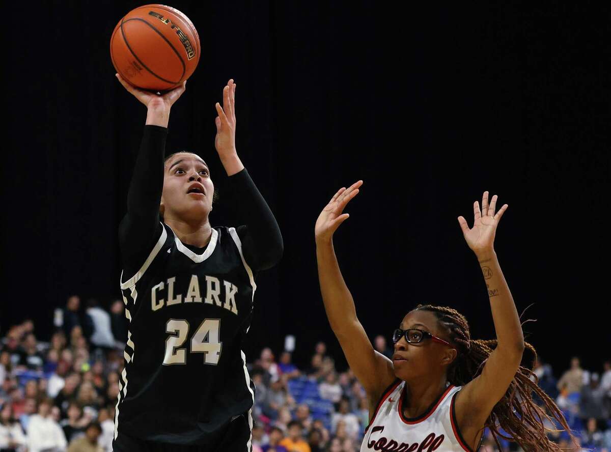 Natalie Huff’s clutch shot sends Clark to 6A title game