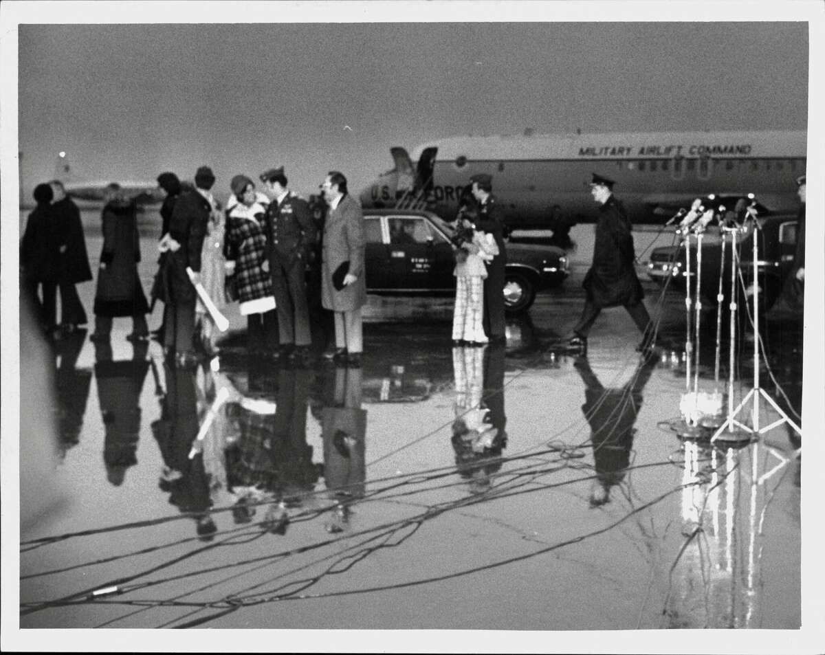Looking Back: Vietnam War POW returns home in 1973
