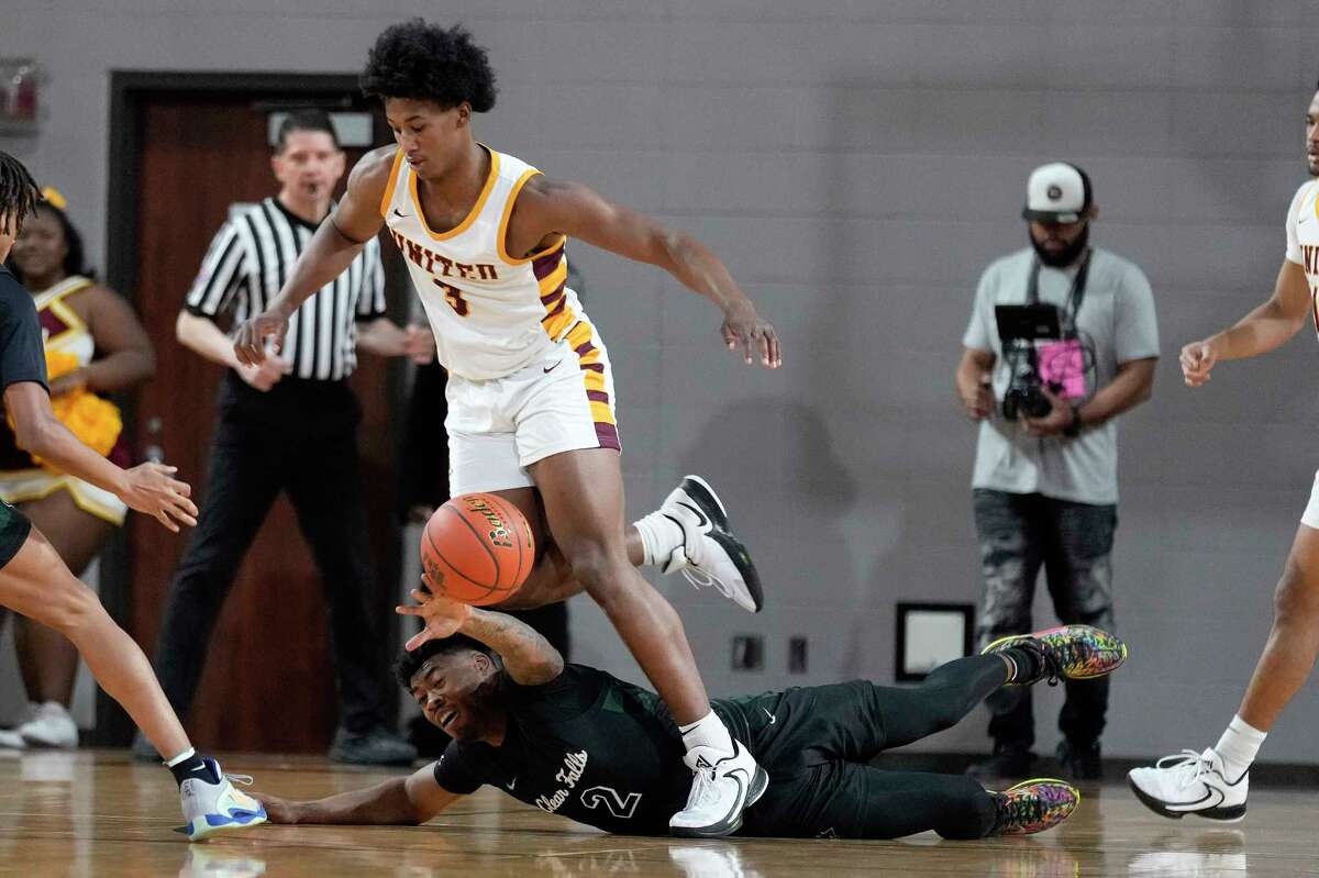 Clear Falls’ falls to Beaumont United in Region III-6A final