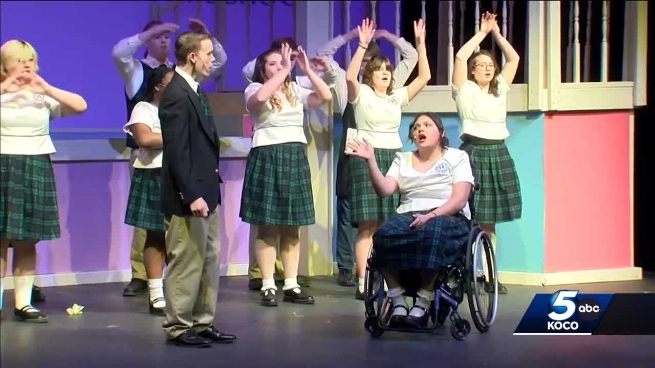 Student paralyzed during ski trip starring in high school musical