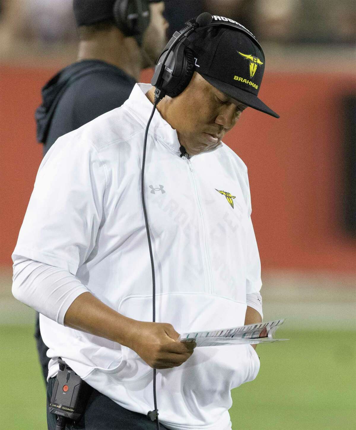 Houston Roughnecks hold off San Antonio Brahmas, remain unbeaten