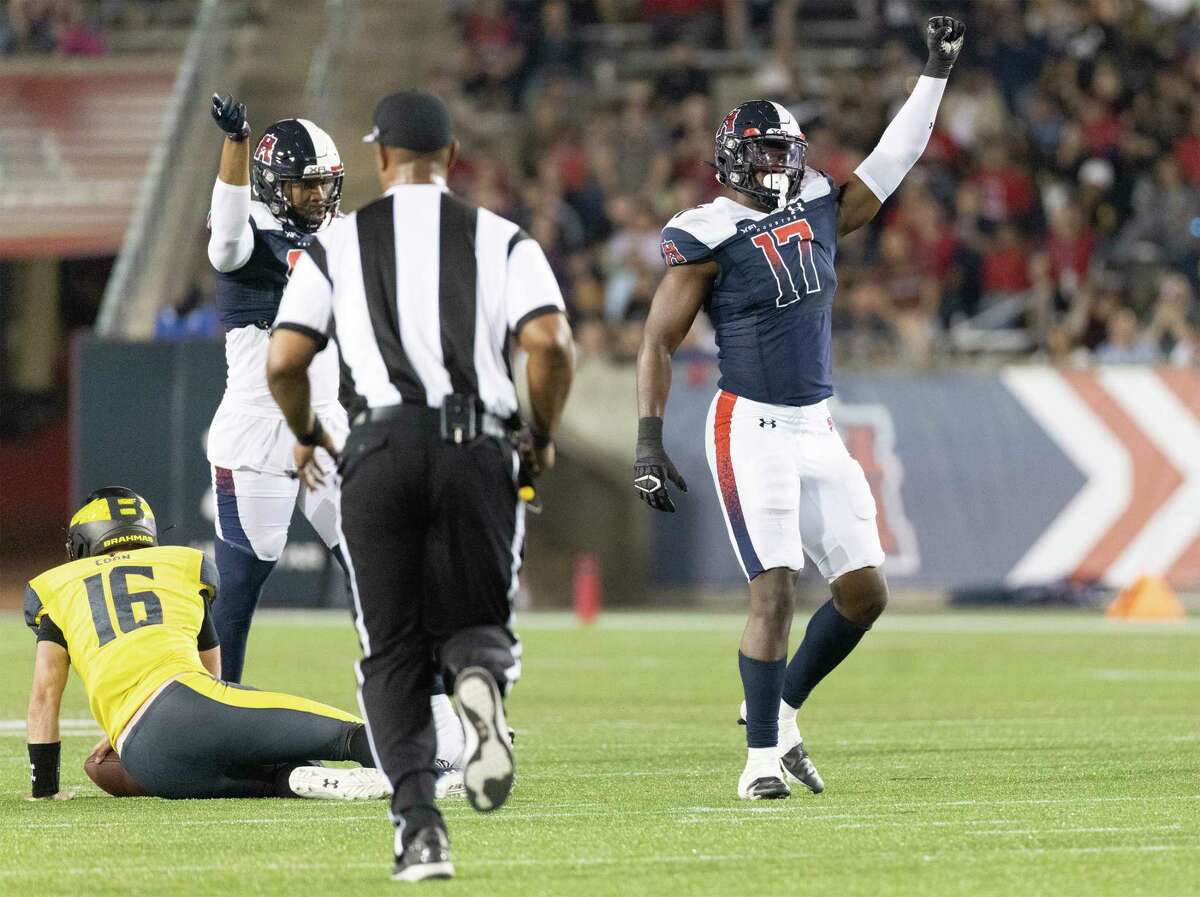 Houston Roughnecks hold off San Antonio Brahmas, remain unbeaten