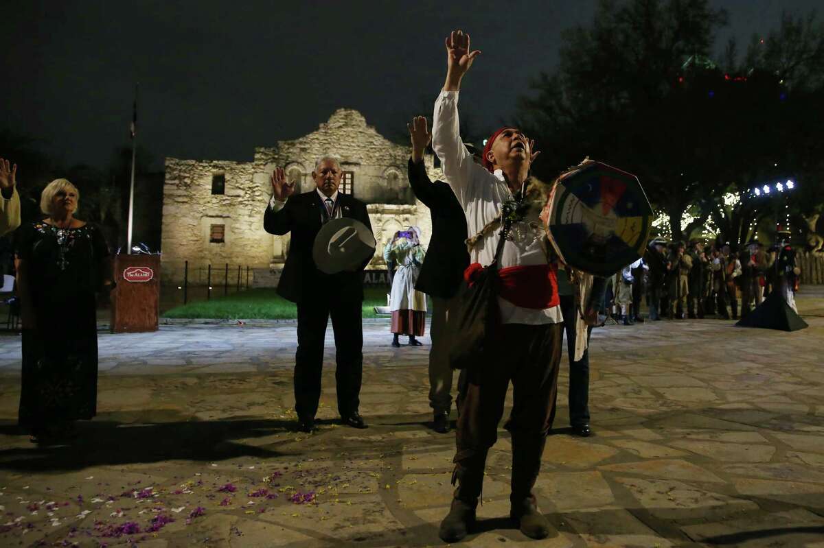 Battle of the Alamo remembered with annual dawn ceremony