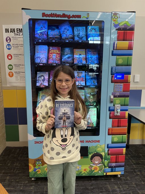Alvin ISD's new book vending machine awards students for good deeds