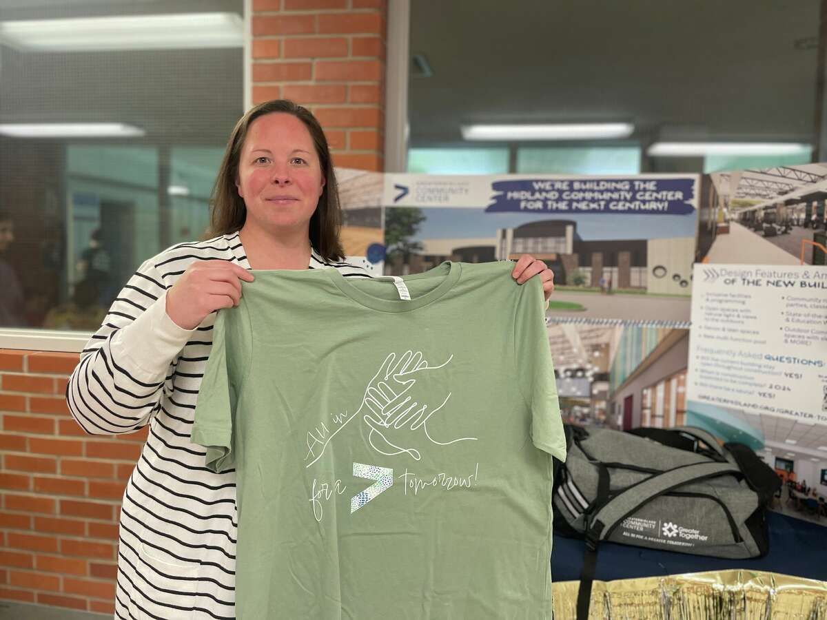 New Community Center director meets public