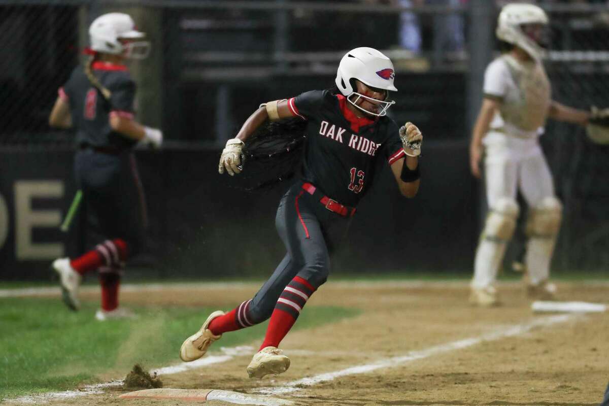 Houston softball: Conroe’s surge continues with win over Oak Ridge