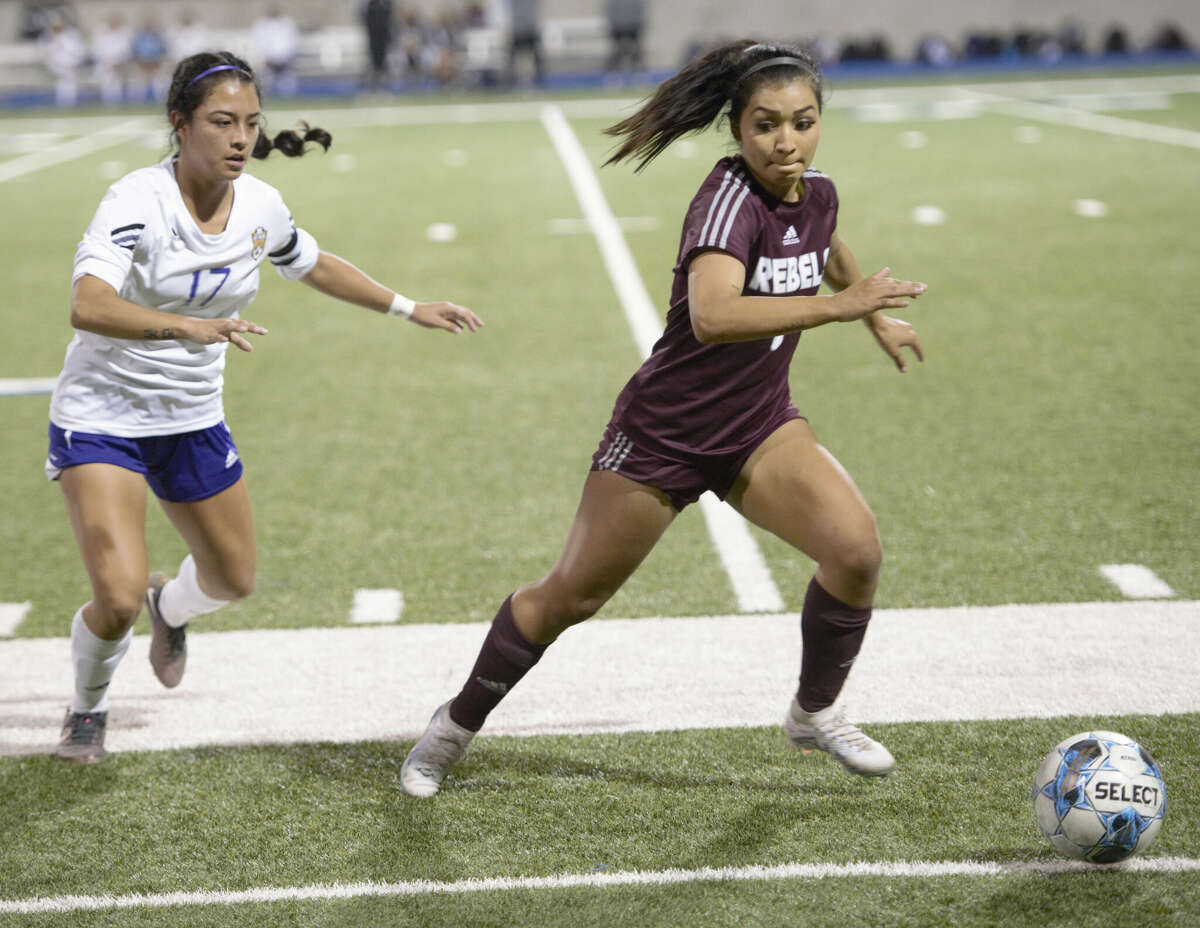 HS GIRLS SOCCER: Johnson leads MHS to key win over Legacy