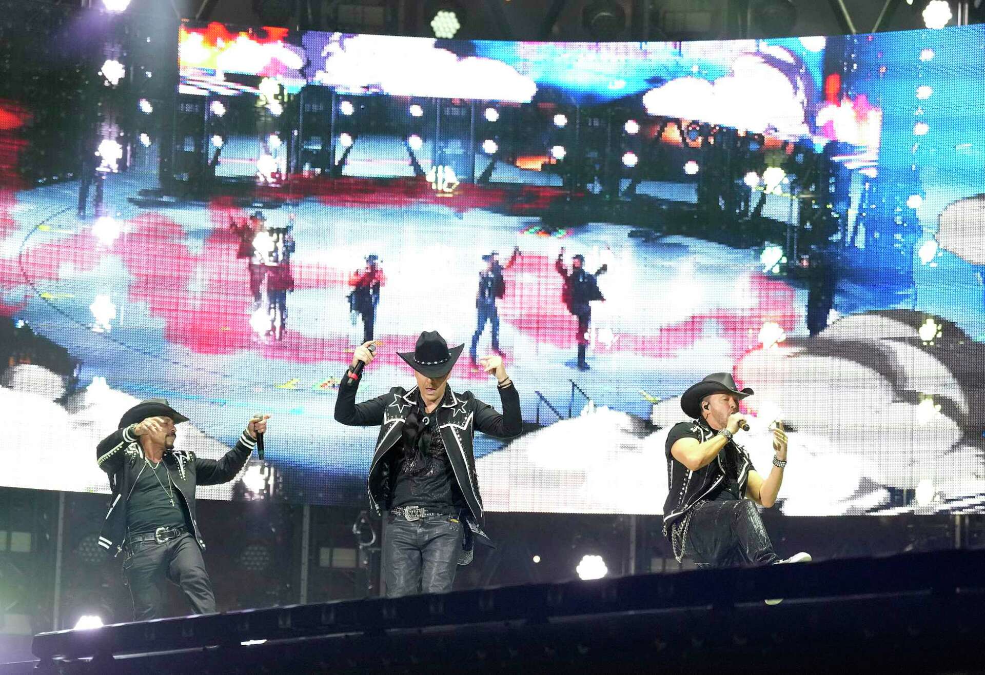 New Kids on the Block at Houston Rodeo: Still hangin' tough
