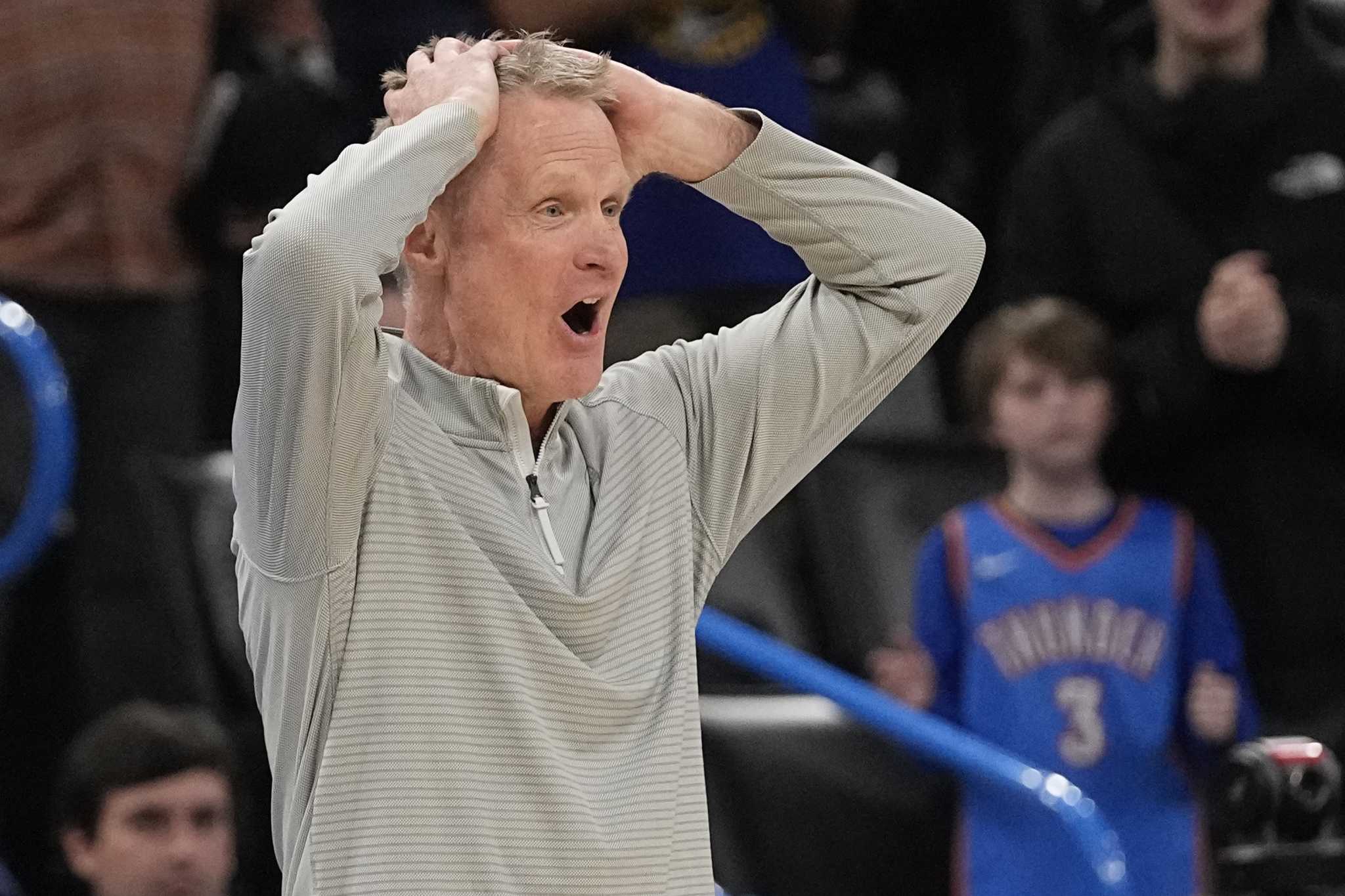 Steve Kerr takes taxi to arena as Warriors face literal roadblock
