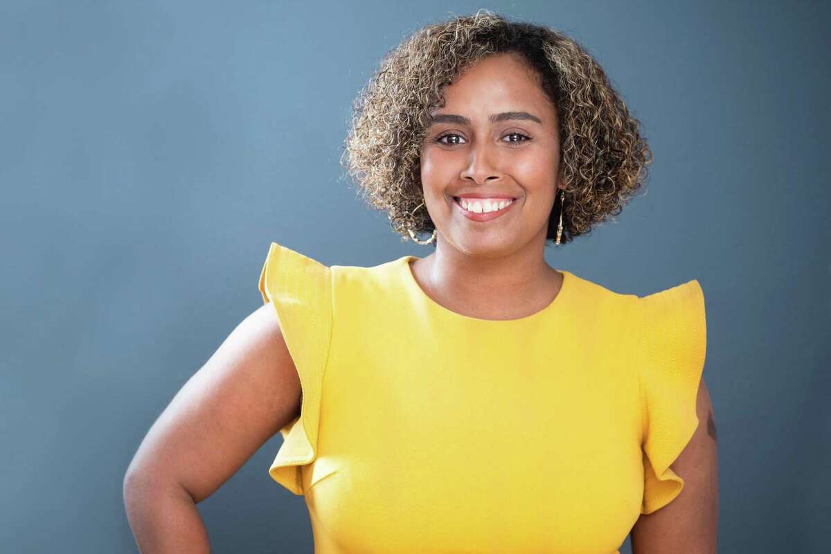 Houston author writes stories that reflect Dominican-American roots